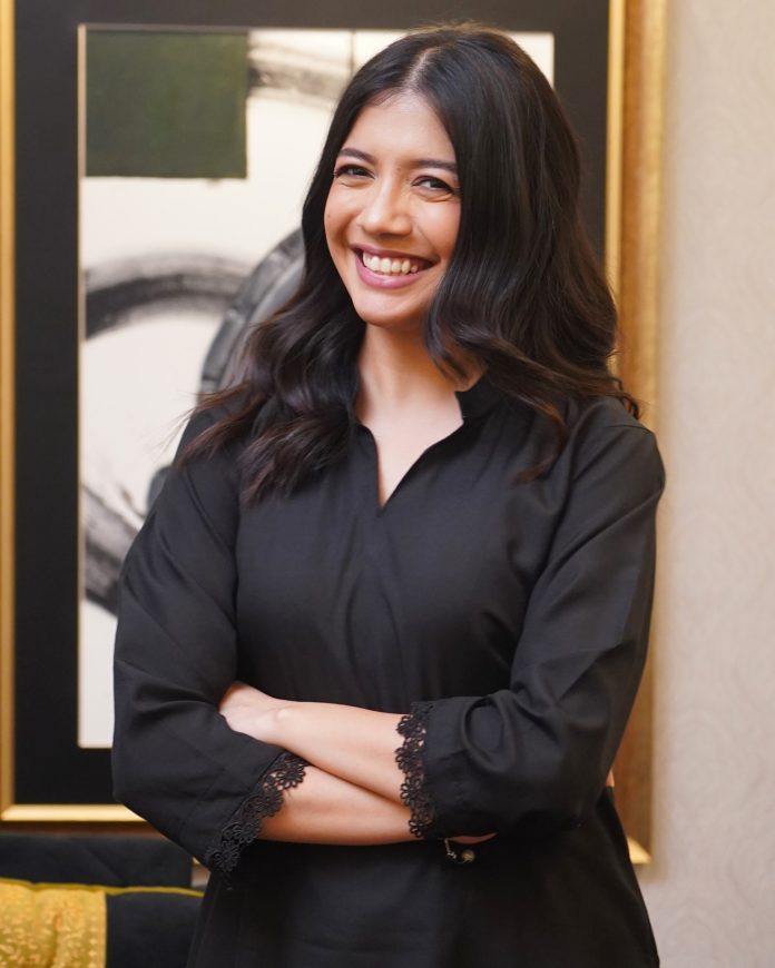 10 Pakistani Stars Who Climbed From Supporting to Lead Successfully ...