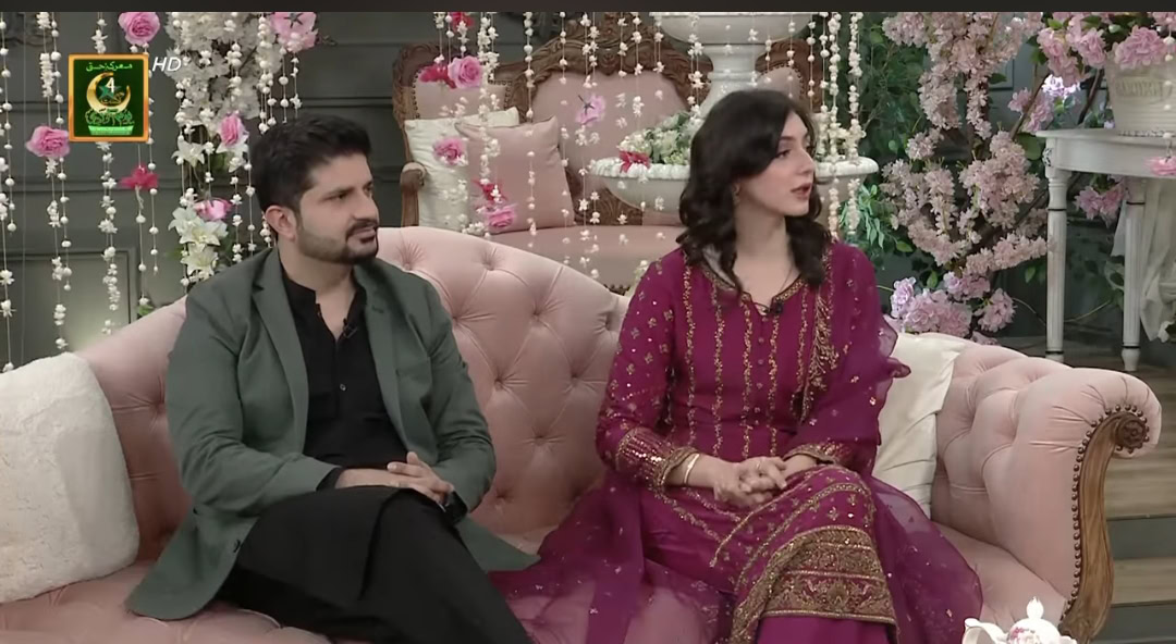 Hina Chaudhary Discloses Her Filmy Love Story | Reviewit.pk