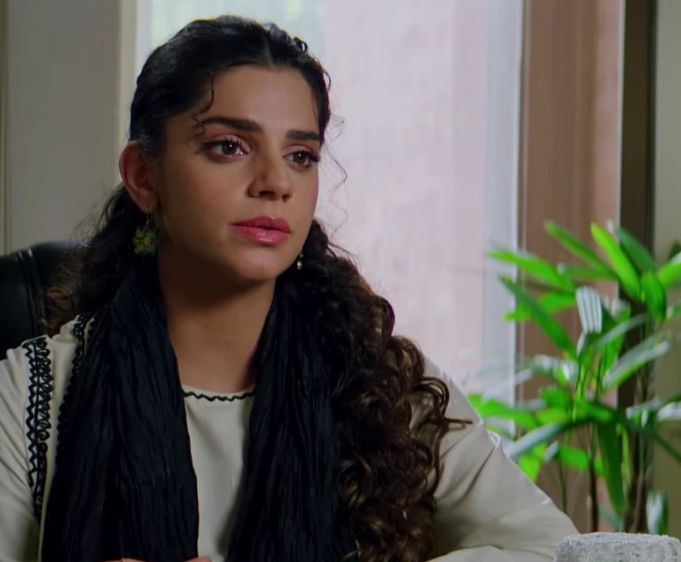 Atiqa Odho's Savage Criticism Of Main Manto Nahi Hoon | Reviewit.pk