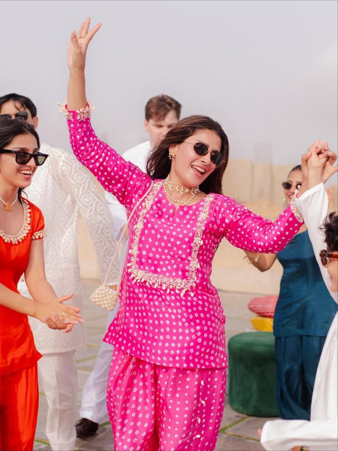 Ayeza Khan Shares Joyful Pictures From Brother's Wedding | Reviewit.pk