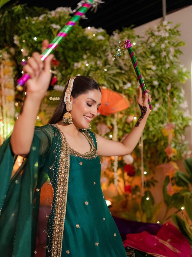 Ayeza Khan Shares Beautiful Clicks From Brother's Mehendi | Reviewit.pk