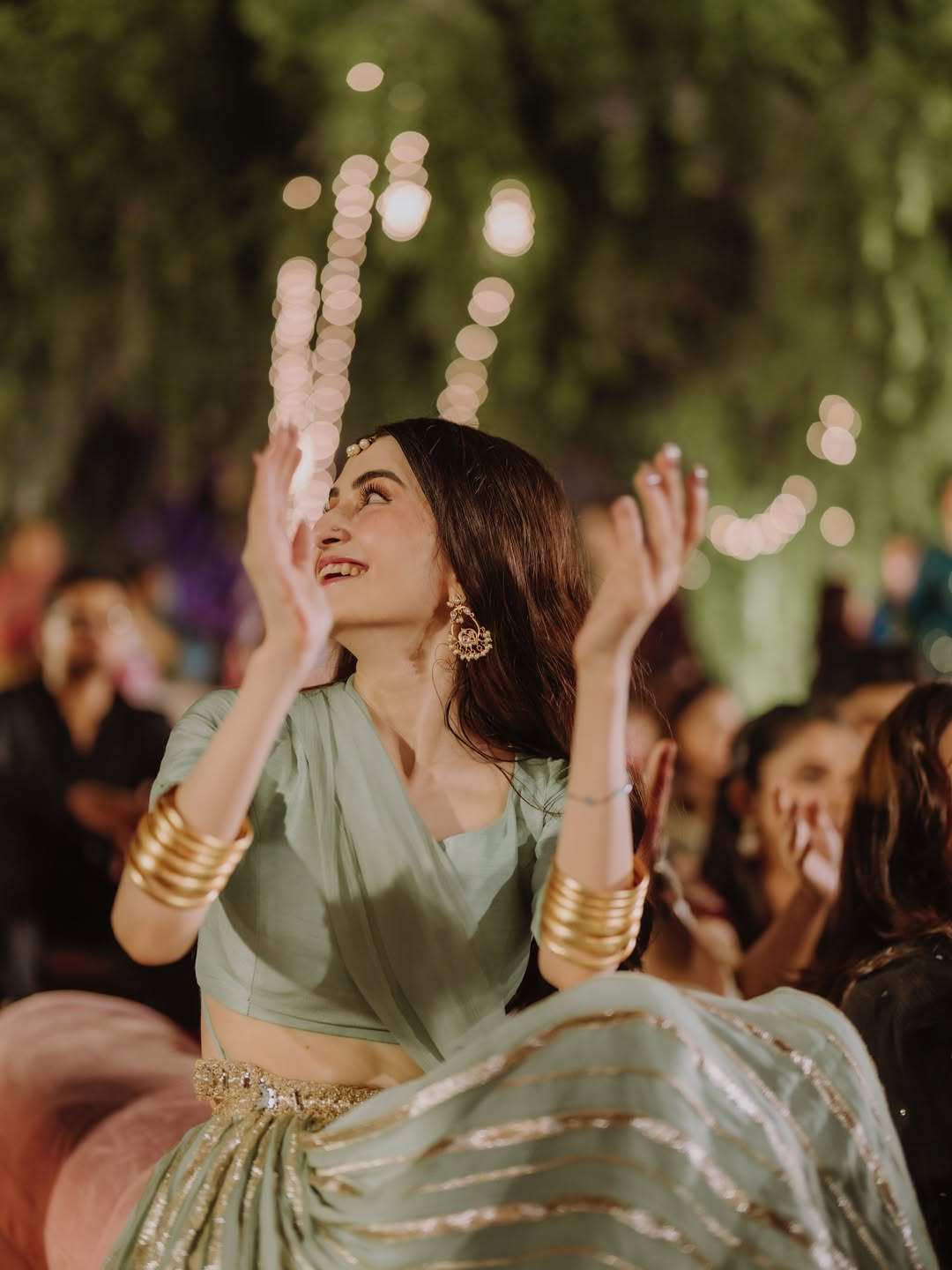 Merub Ali HD Clicks From Brother's Qawali | Reviewit.pk