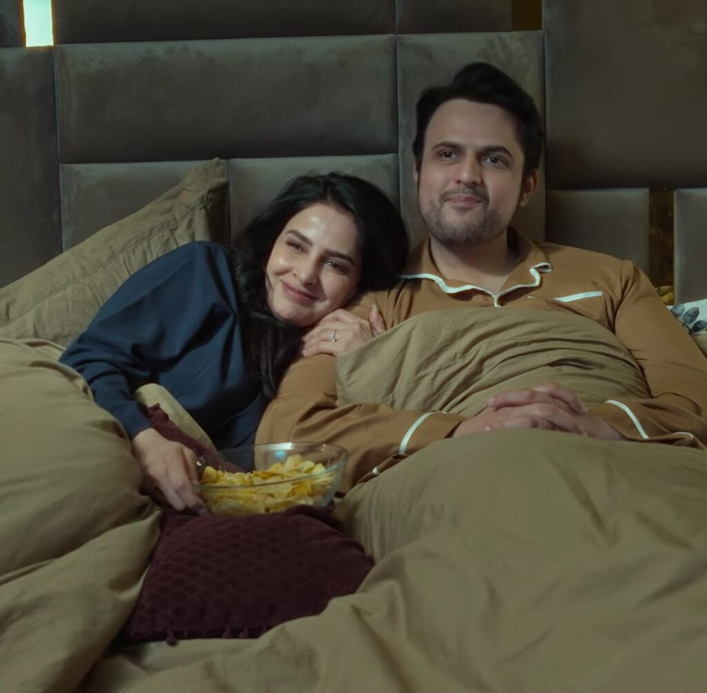 Saba Qamar & Usman Mukhtar Starrer Pamaal OST | Reviewit.pk