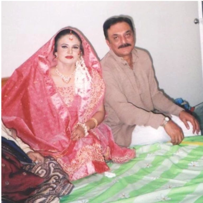 Rabia Abid Ali's Heart-Wrenching Memorial For Late Abid Ali | Reviewit.pk