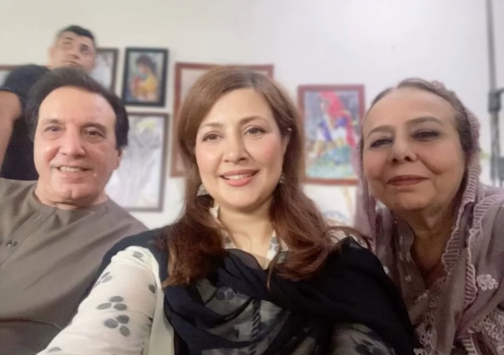 Who is Nudrat Aapa From Jama Taqseem | Reviewit.pk