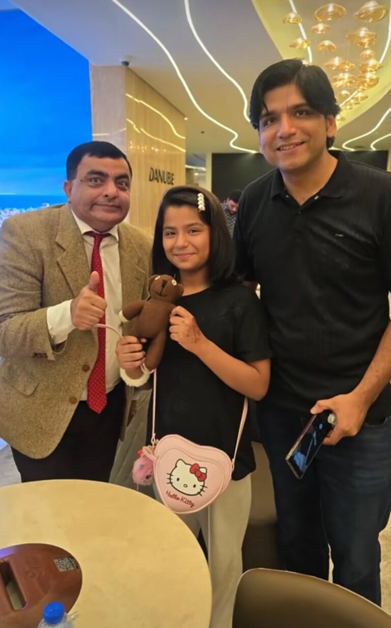 Dr Affan Qaiser Faces Backlash On Family Vlogs | Reviewit.pk