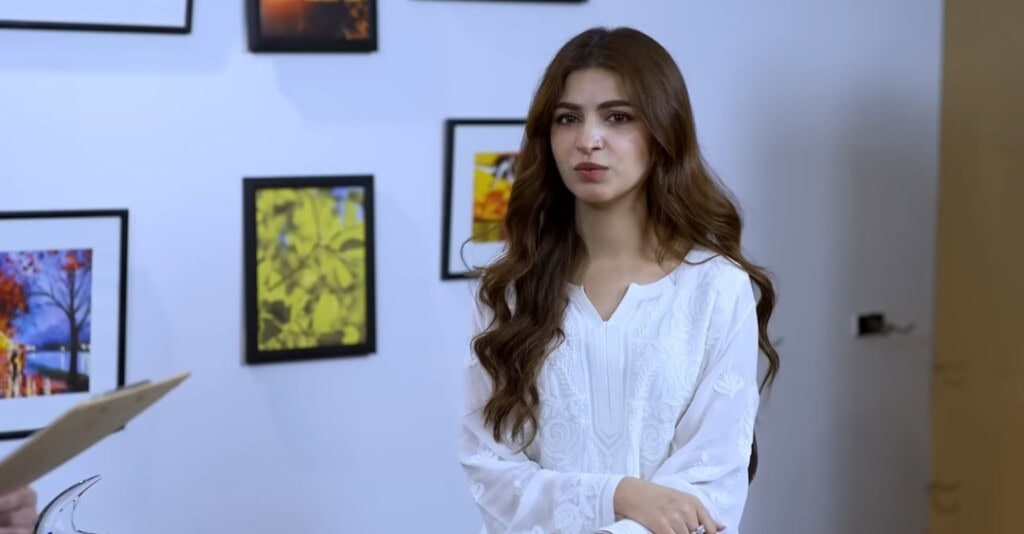 Kinza Hashmi Shares What She Likes in Men | Reviewit.pk