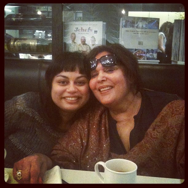 Where Is Legendary Musarrat Nazir Now | Reviewit.pk