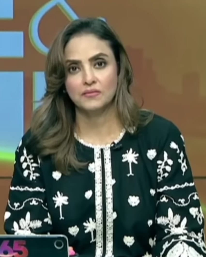 Nadia Khan & Adnan Faisal Bash Khalil Ur Rehman Qamar in Live TV Show ...