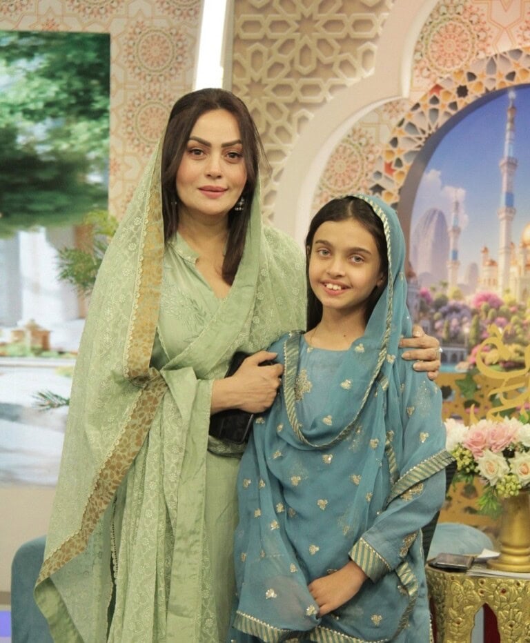 Sadia Imam Opens Up About Daughter's Illness | Reviewit.pk