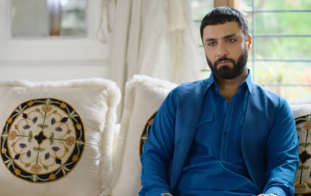 Sanwal Yaar Piya Episode 16 - Saasi's Arrival Sparks Debate | Reviewit.pk