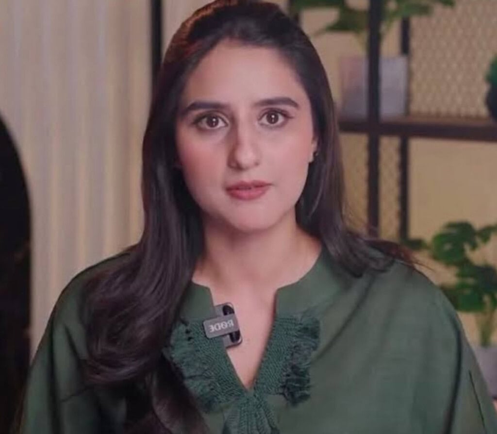 Hum News Anchor Arooj Fatima Passes Away | Reviewit.pk