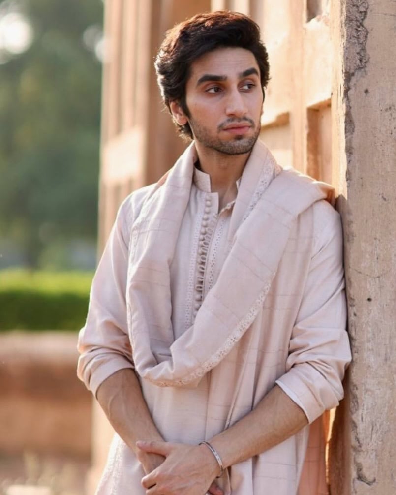 Yumna Zaidi & Hamza Sohail Upcoming Drama Details | Reviewit.pk