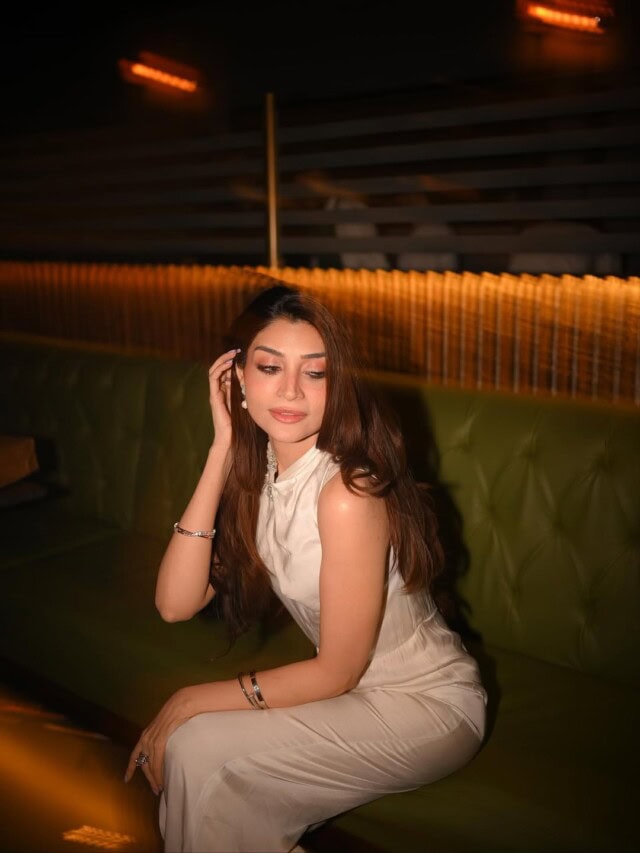 Celebrities Spotted at Friend Haris Shah's Birthday | Reviewit.pk
