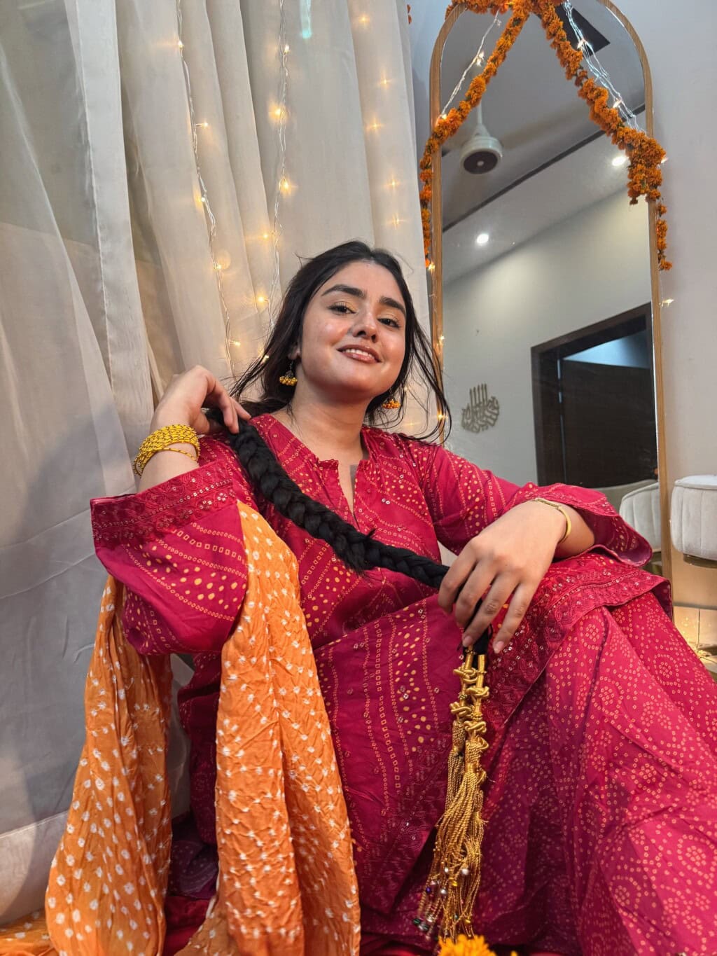 Influencer Hyra Arman Reveals Staggering Monthly Income | Reviewit.pk