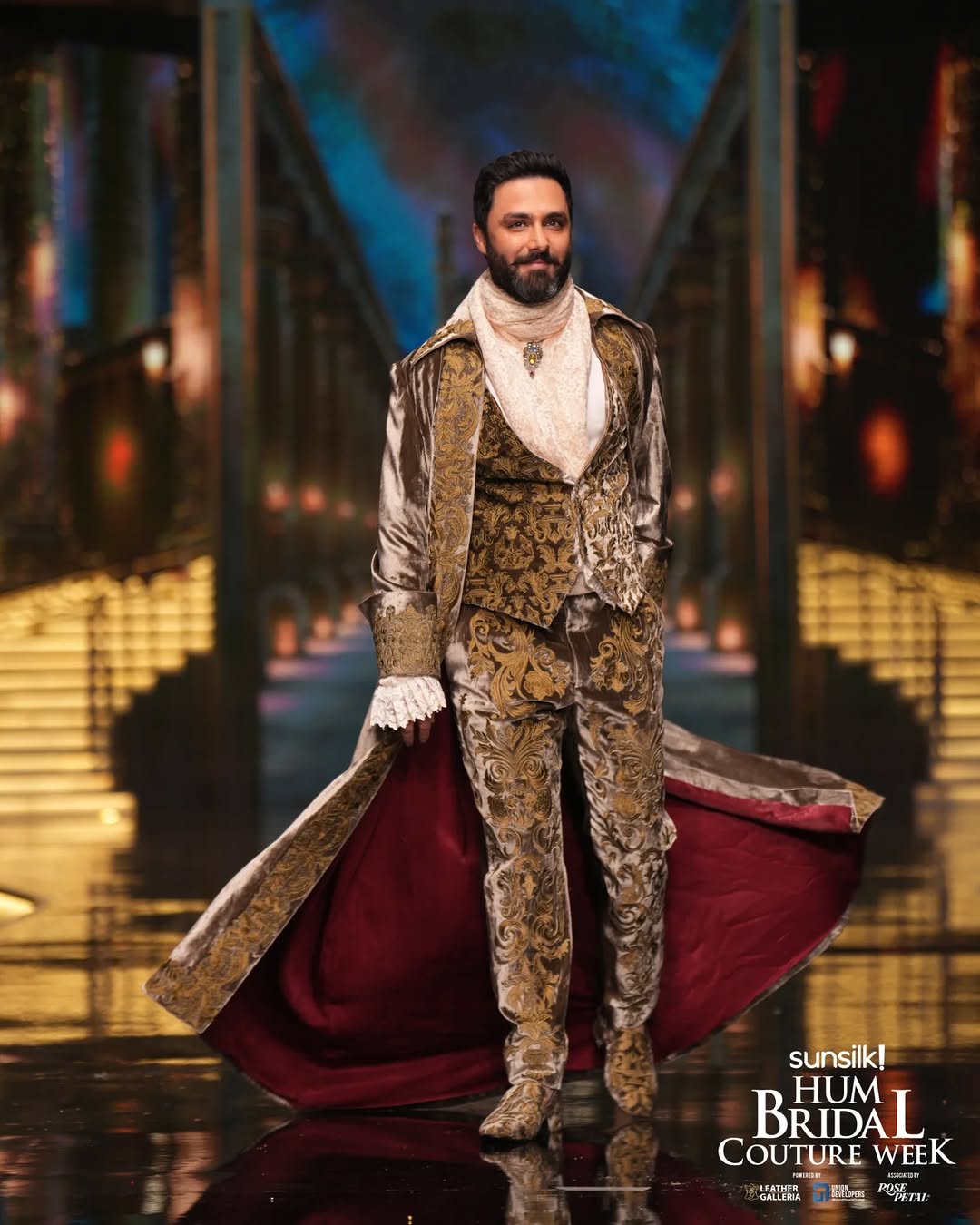 Ahmed Ali Akbar's Look at BCW Divides & Disappoints Fans | Reviewit.pk