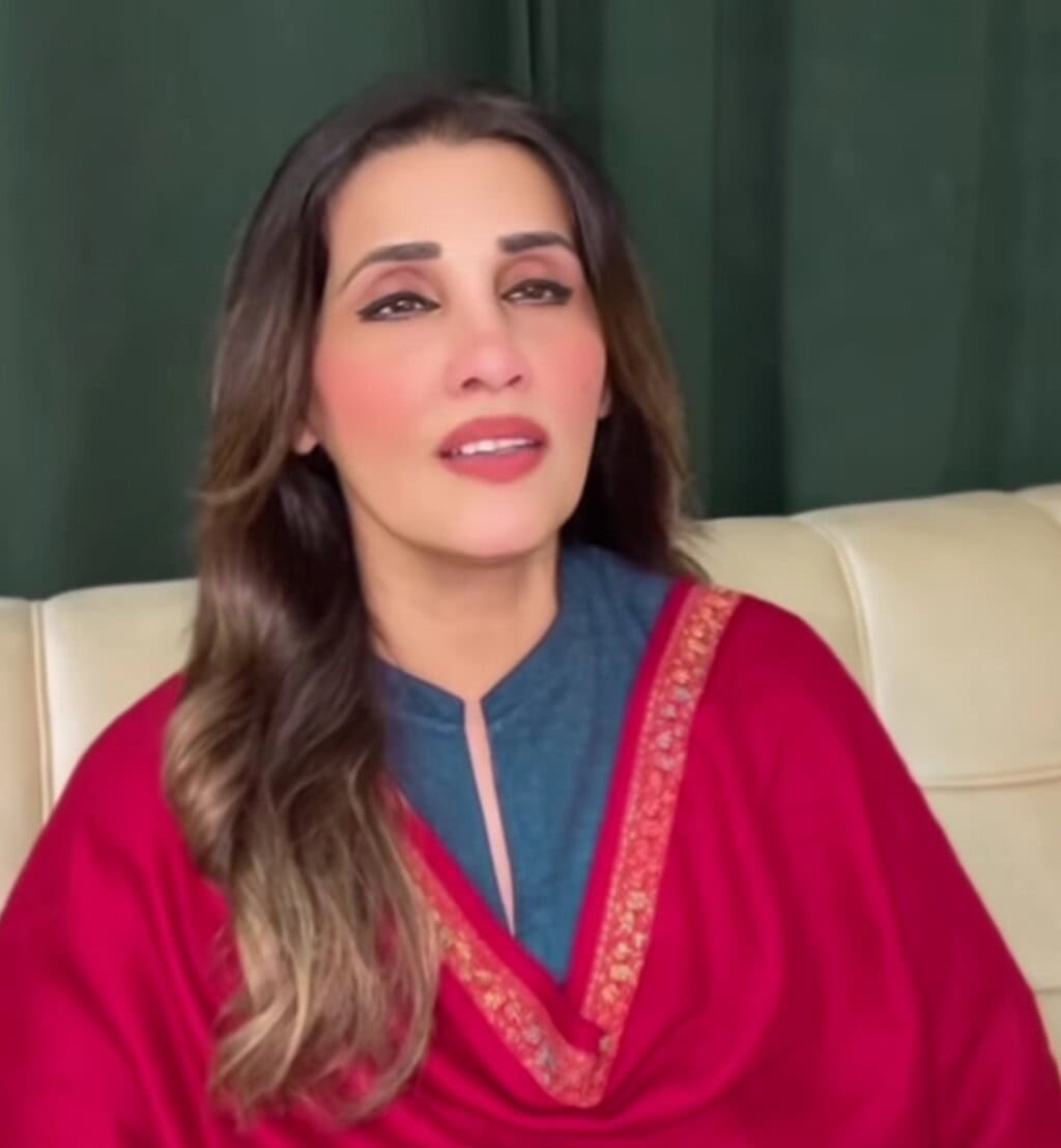 Humaira Channa Covers Meri Zindagi Hai Tu OST | Reviewit.pk
