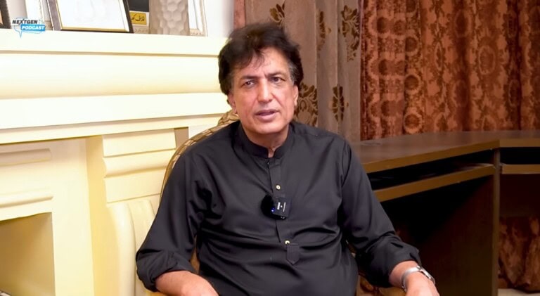 Nadia Khan & Adnan Faisal Bash Khalil Ur Rehman Qamar in Live TV Show ...
