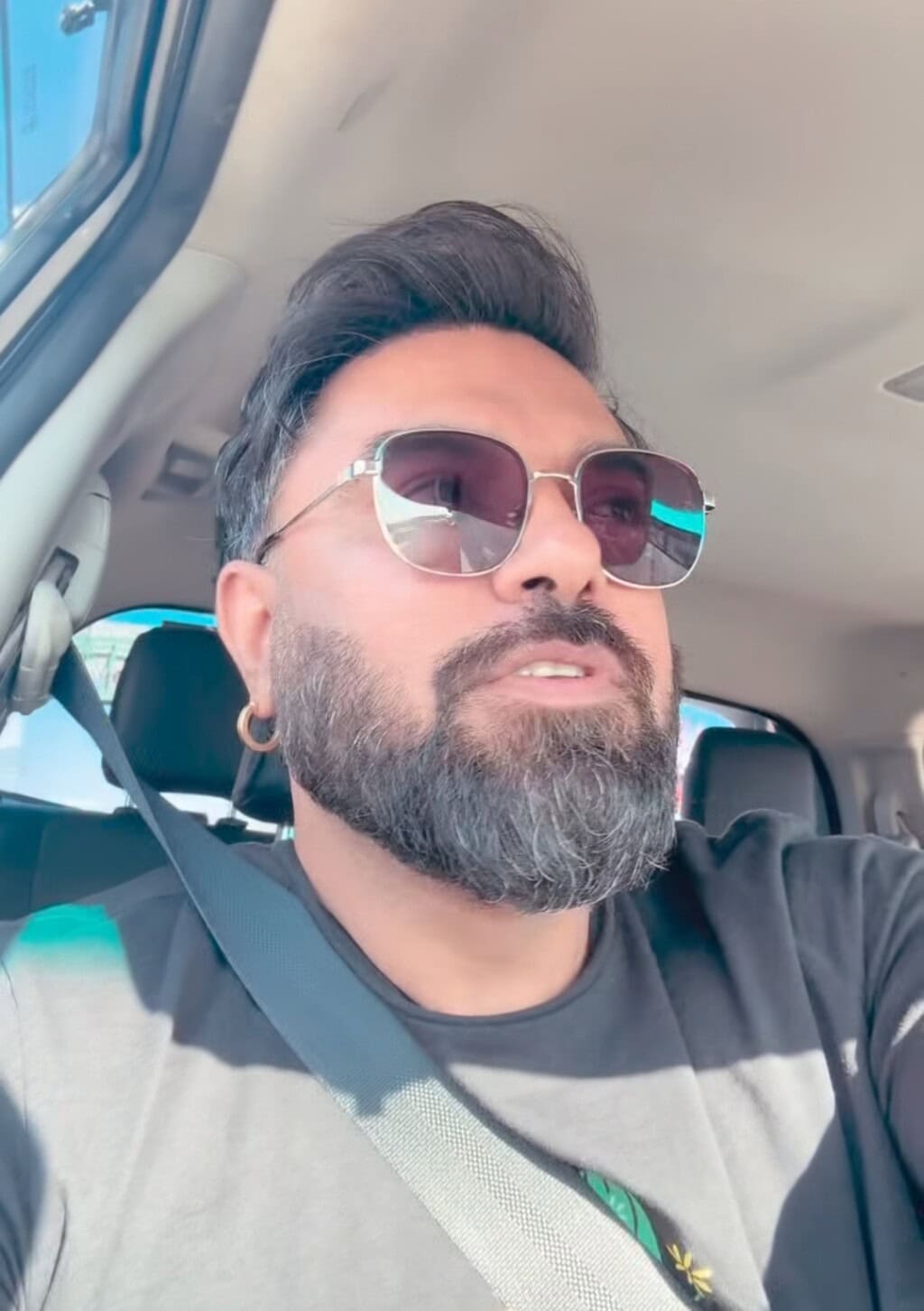 Yasir Hussain Questions Public Regarding Rabeeca Khan Viral Wedding | Reviewit.pk