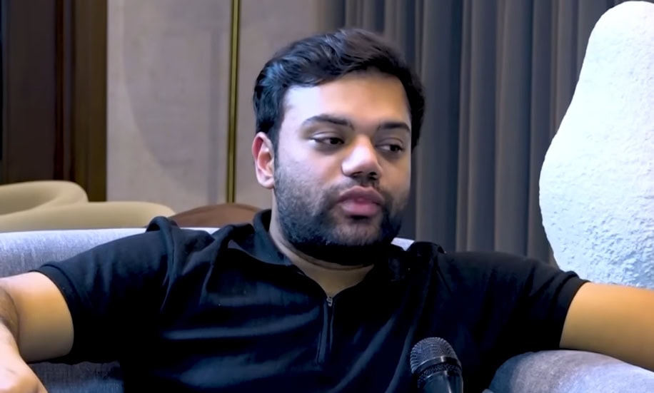 Ducky’s Jail Food Remarks Get Severe Criticism | Reviewit.pk