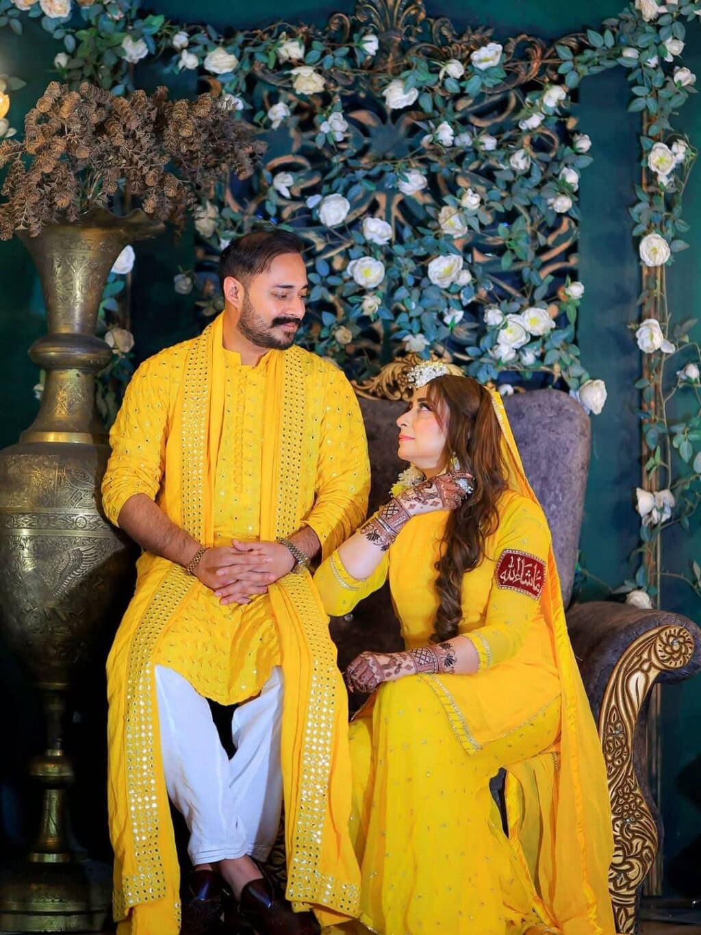 Dr Nabiha Becomes An Evil Eye Victim on Her Reception | Reviewit.pk