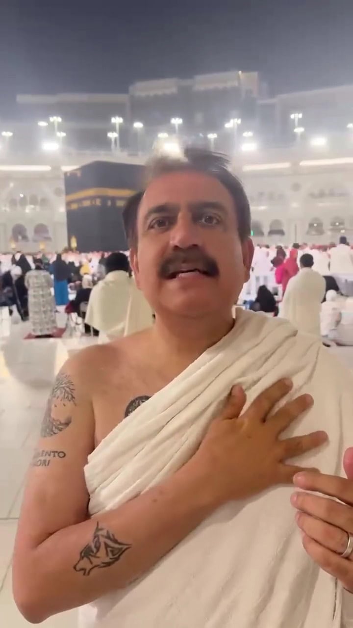 Tauseeq Haider's Tattoos During Umrah Spark Debate | Reviewit.pk
