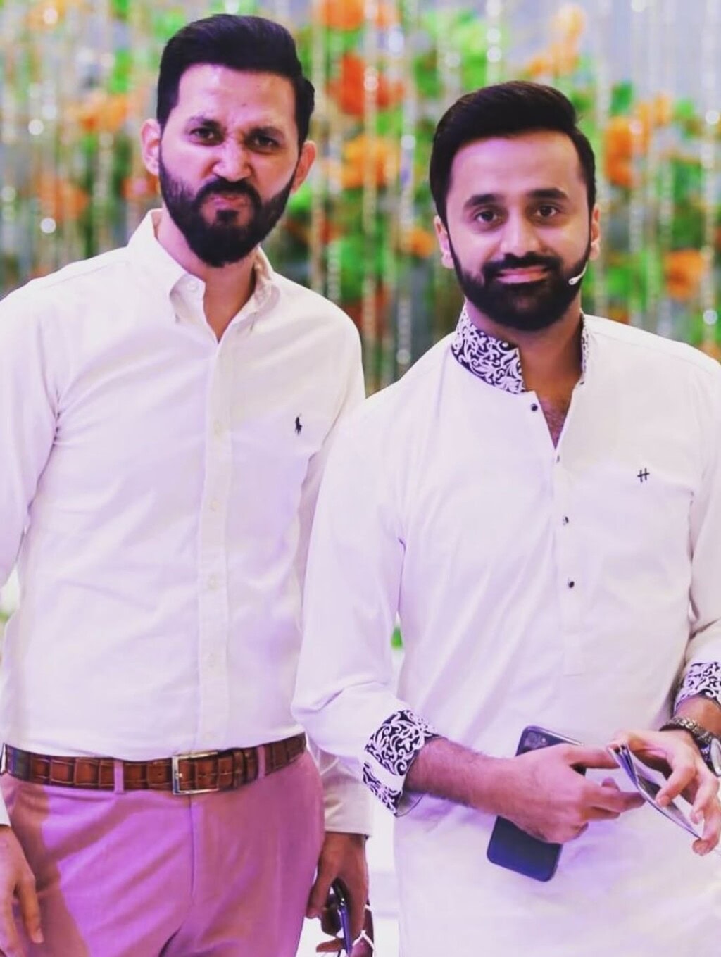 Waseem Badami's Best Friend Anchor Raja Matloob Passes Away | Reviewit.pk
