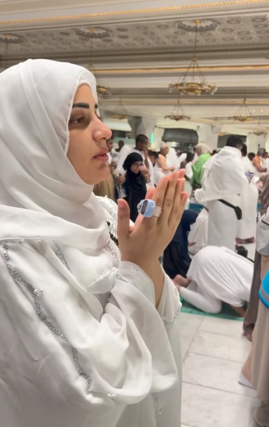 Ellie Zaid’s Painful Experiences with Family & Connection With Allah ...
