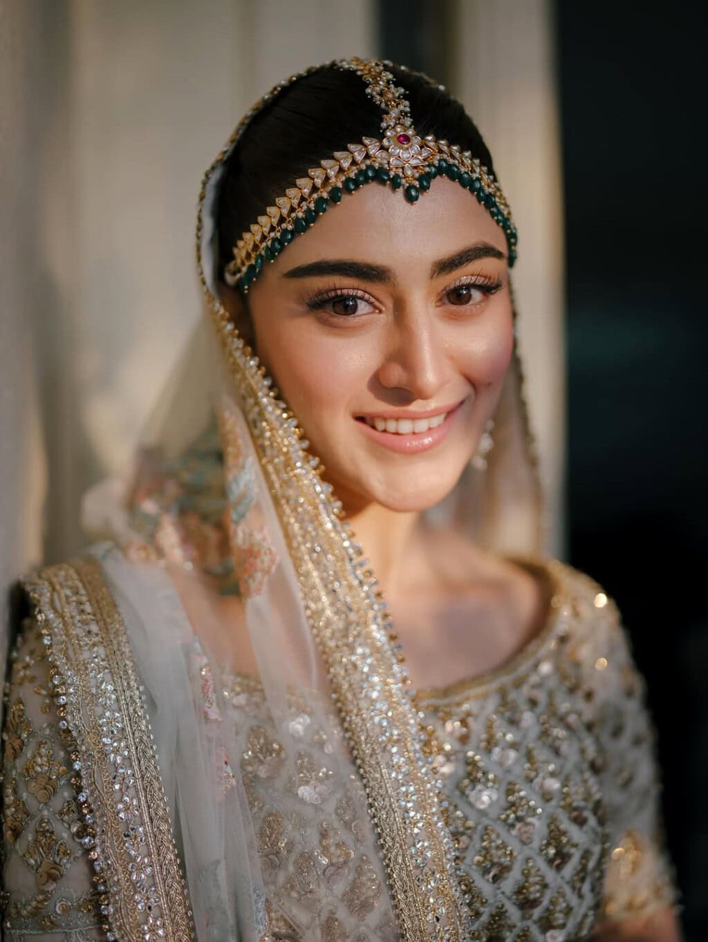 Hina Afridi & Taimoor Akbar Mehndi Photoshoot | Reviewit.pk