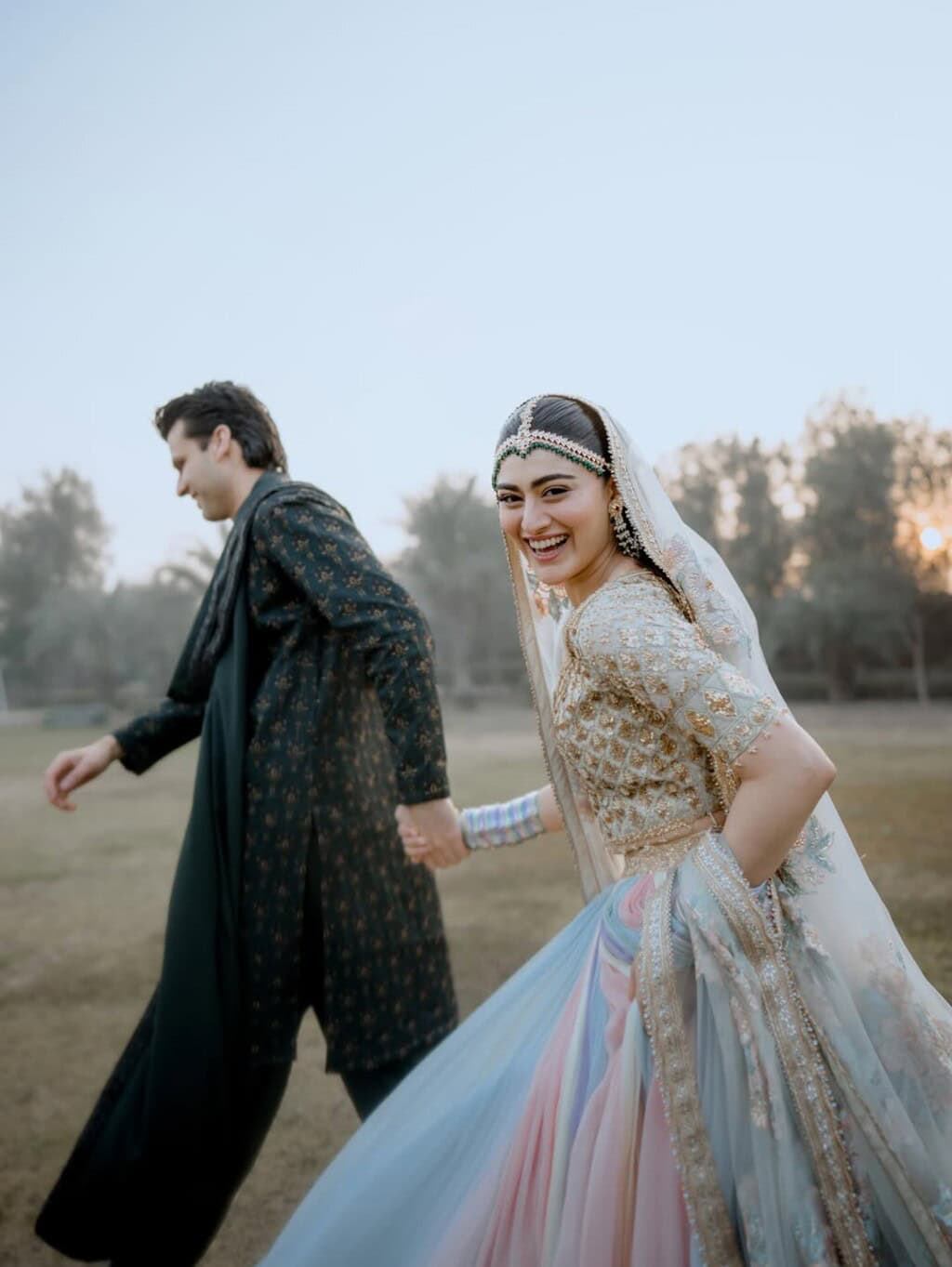 Hina Afridi & Taimoor Akbar Mehndi Photoshoot | Reviewit.pk