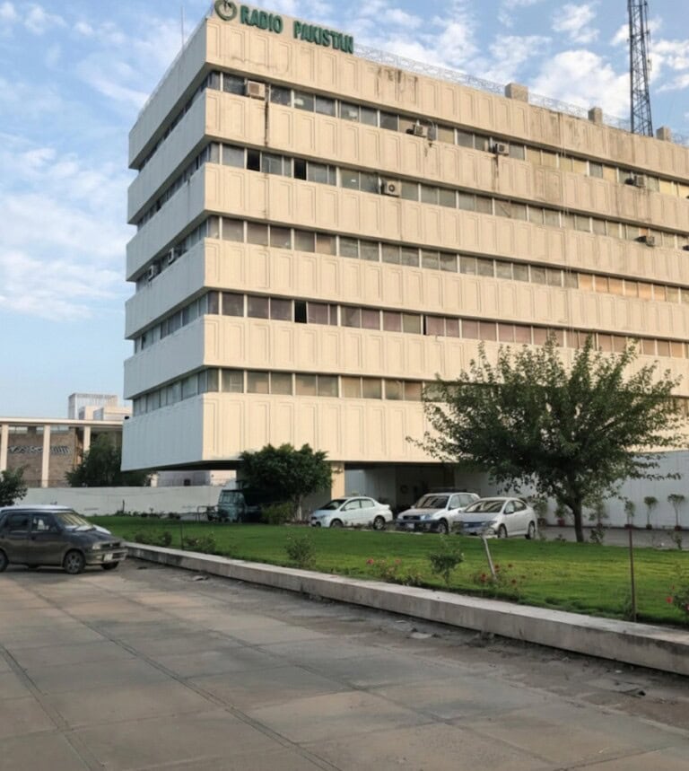 Ishrat Fatima Reveals Painful Reason for Leaving Radio Pakistan ...