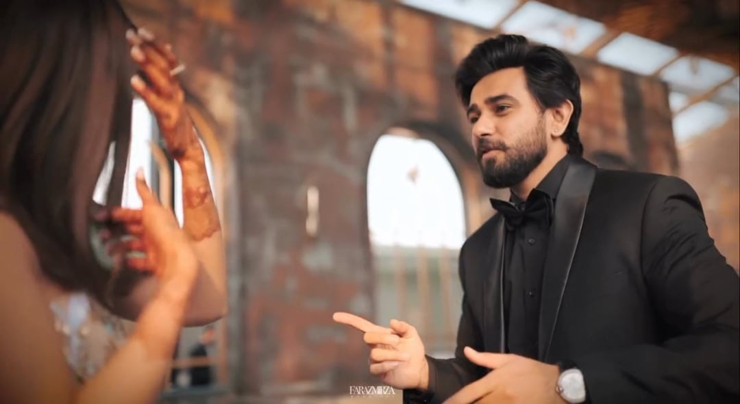 Saboor Aly Shares Adorable Video on 4th Wedding Anniversary | Reviewit.pk