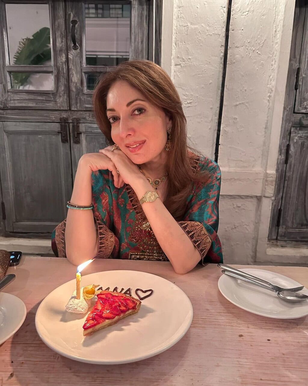 Sharmila Faruqui Talks About hery Acting Debut | Reviewit.pk