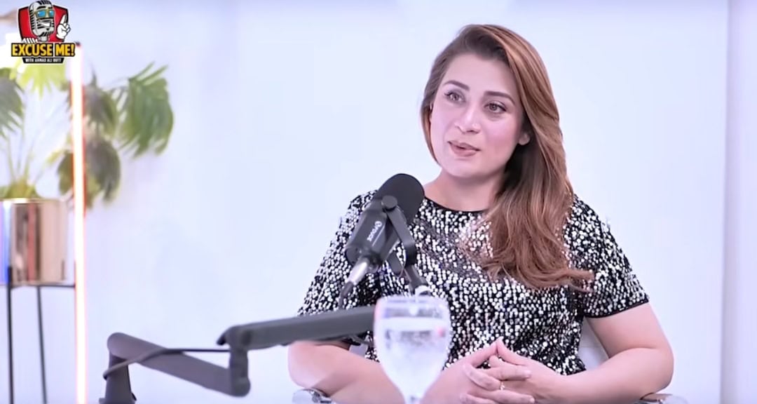 Sarah Omair Takes a U-Turn on Divorce Announcement | Reviewit.pk