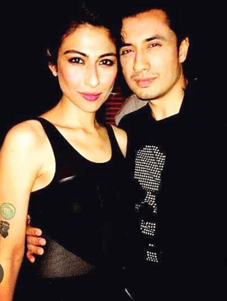 Saba Hameed Breaks Silence On Ali Zafar & Meesha Shafi Case | Reviewit.pk