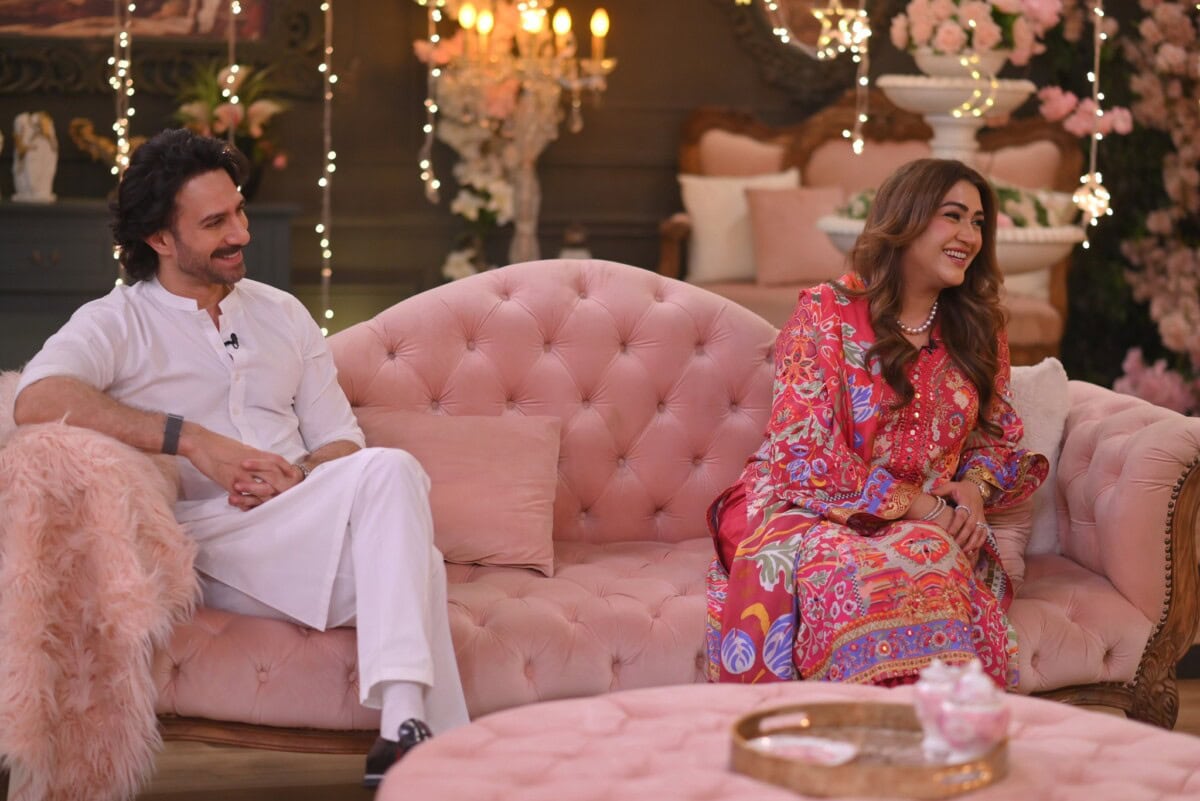 Emmad Irfani & Wife Maryam Shafaat Share Their Love Story For First ...