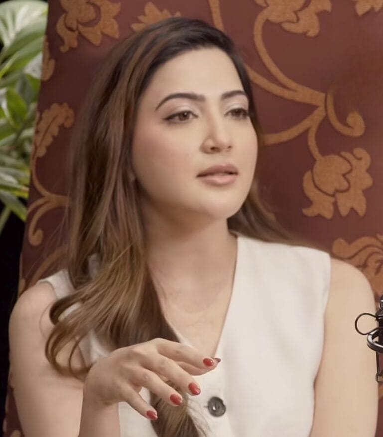 Aymen Saleem Termed Pappa ki Pari After Recent Comments | Reviewit.pk