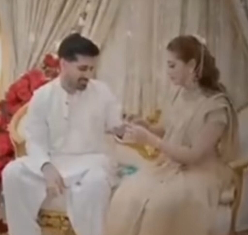 Jannat Mirza's Engagement Video Gets Public Attention | Reviewit.pk