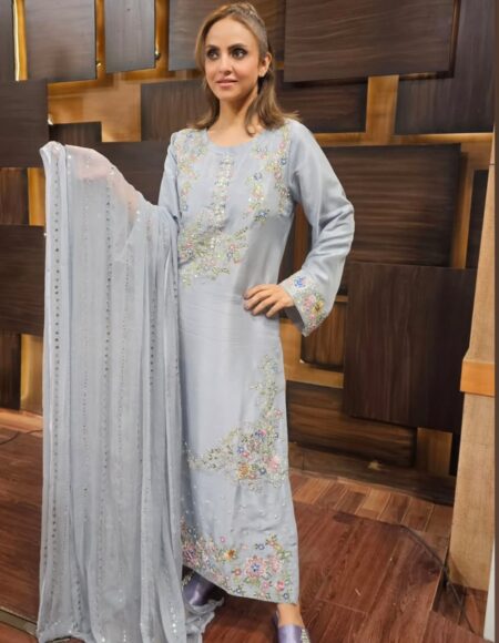 Nadia Khan Shares Beautiful Reel on Daughter Alyzeh's Birthday ...